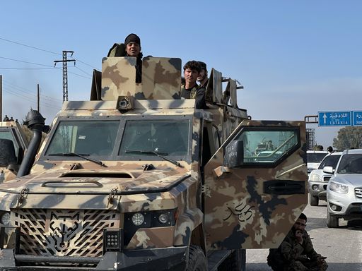 Syrian security forces nab several key figures of Assad regime in Deir ...