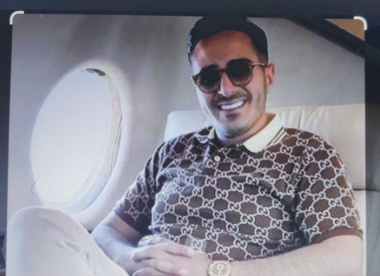 Israeli scammer 'Tinder Swindler' arrested in Georgia - TRT World