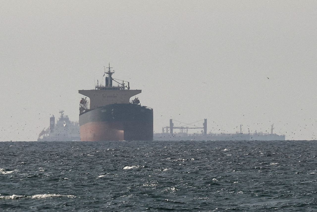 After causing worldwide crisis, Iran continues to ship its oil through ...