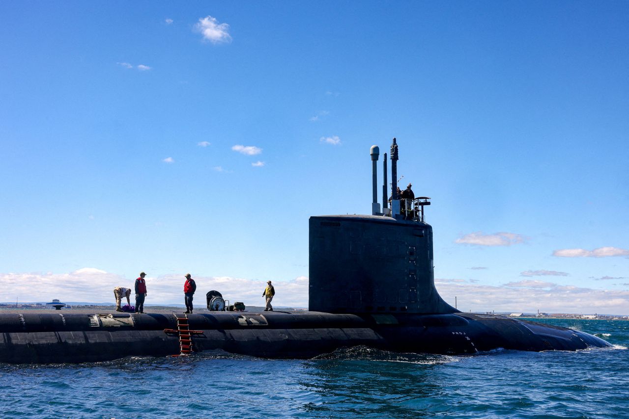 US submarine sinks Iranian warship in first torpedo kill since WWII ...