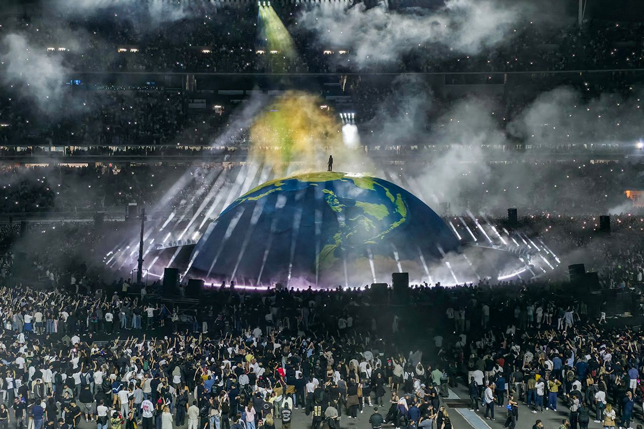 Kanye West draws 118,000 to Istanbul in one of Europe's biggest ...